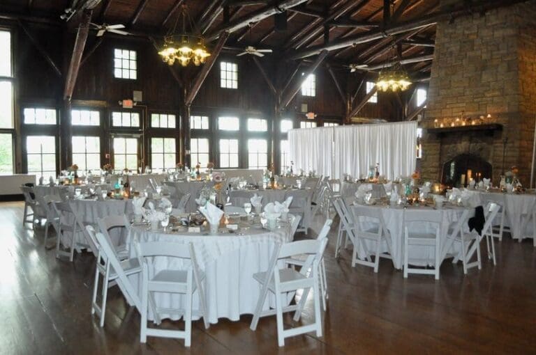 Dining Options at Starved Rock Lodge